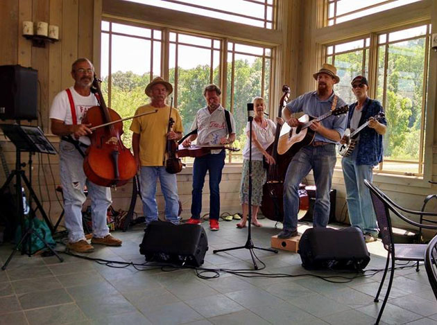 x151205 FARM USE STRING BAND